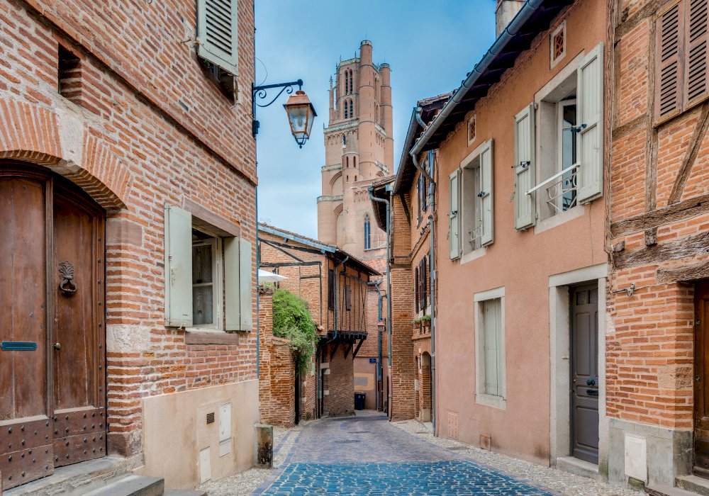 Private Day Trip from Toulouse to Albi, Cordes & Gaillac Wine Tour
