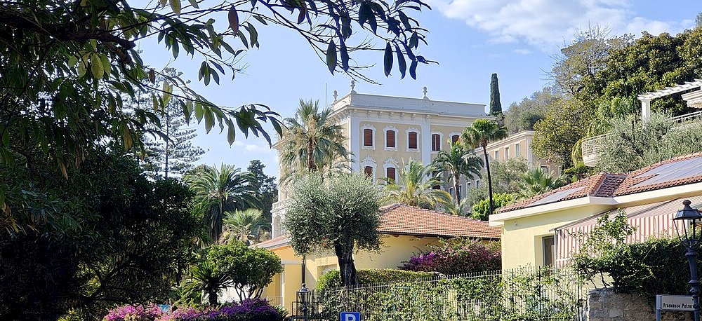 From Nice to Italy - Explore Sanremo, Menton & Market Towns